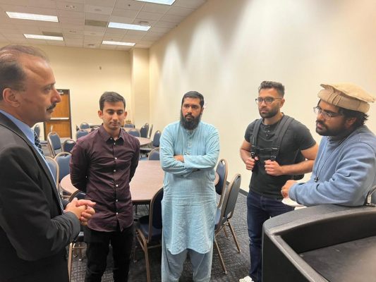 Consul General visits UIC, met University leadership and interacted ...