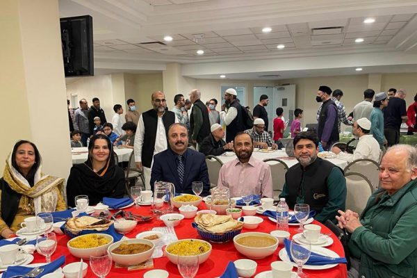 Consul General attends Iftar at Islamic Foundation Center in Villa Park ...