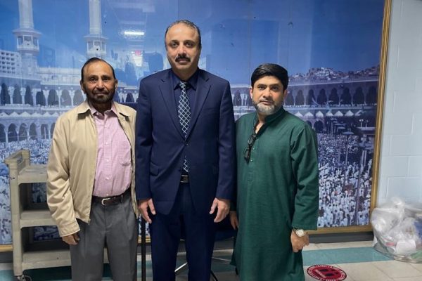 Consul General attends Iftar at Islamic Foundation Center in Villa Park ...
